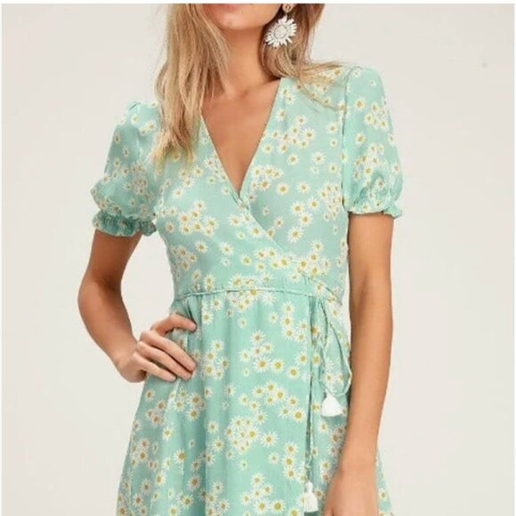 Faithfull the Brand | Dresses | Faithful The Brand Mira Daisy Print ...